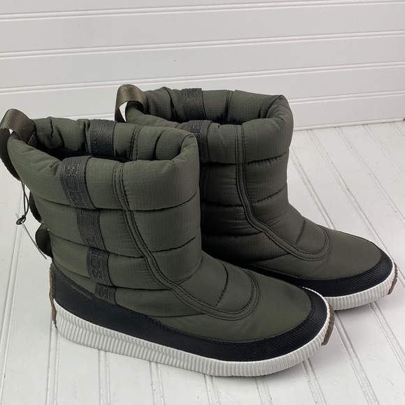 Sorel | Shoes | Sorel Out And About Puffy Mid Rise Green Boot New In ...